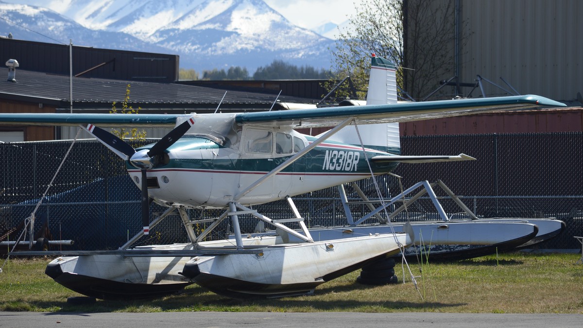 Rod's Aviation Photos: US Alaska Tour 2022: Lake Hood Seaplane Base ...