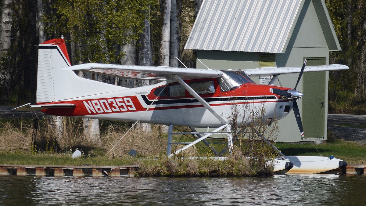 Rod's Aviation Photos: US Alaska Tour 2022: Lake Hood Seaplane Base ...
