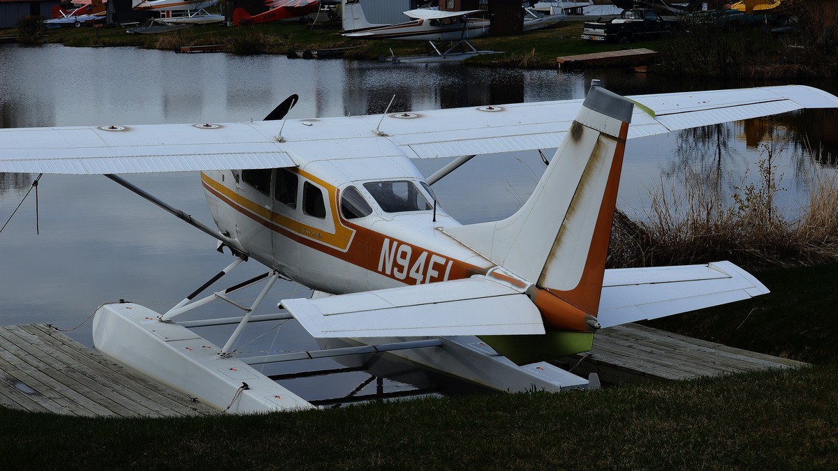 Rod's Aviation Photos: US Alaska Tour 2022: Lake Hood Seaplane Base ...