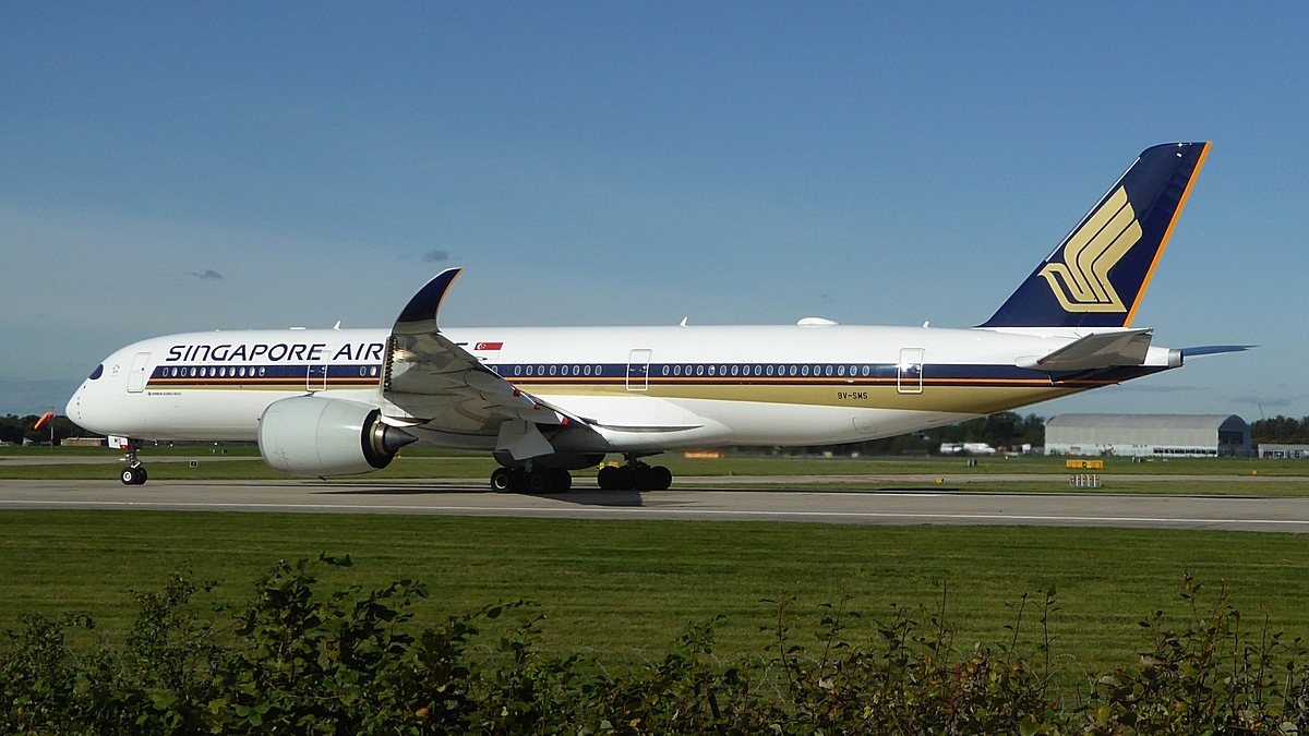 Rod's Aviation Photos: Manchester Airport October 2019
