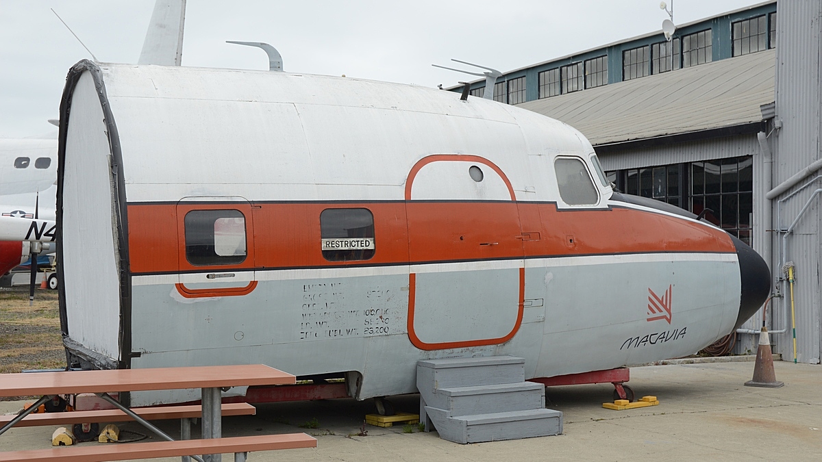 Rod's Aviation Photos: California Tour 2019: Oakland Aviation Museum