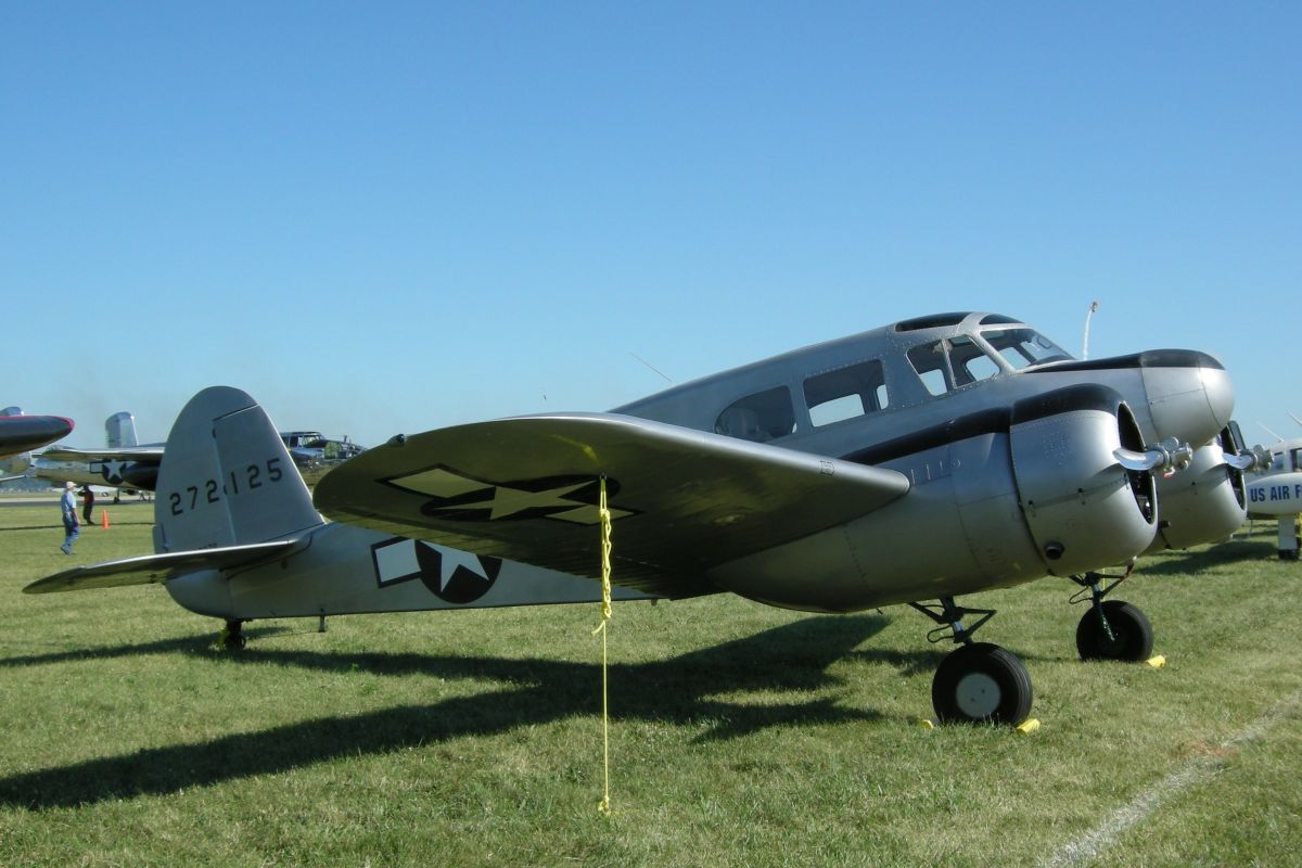 Rod's Aviation Photos: EAA Airventure 2011, Oshkosh Aircraft Bel - Ces
