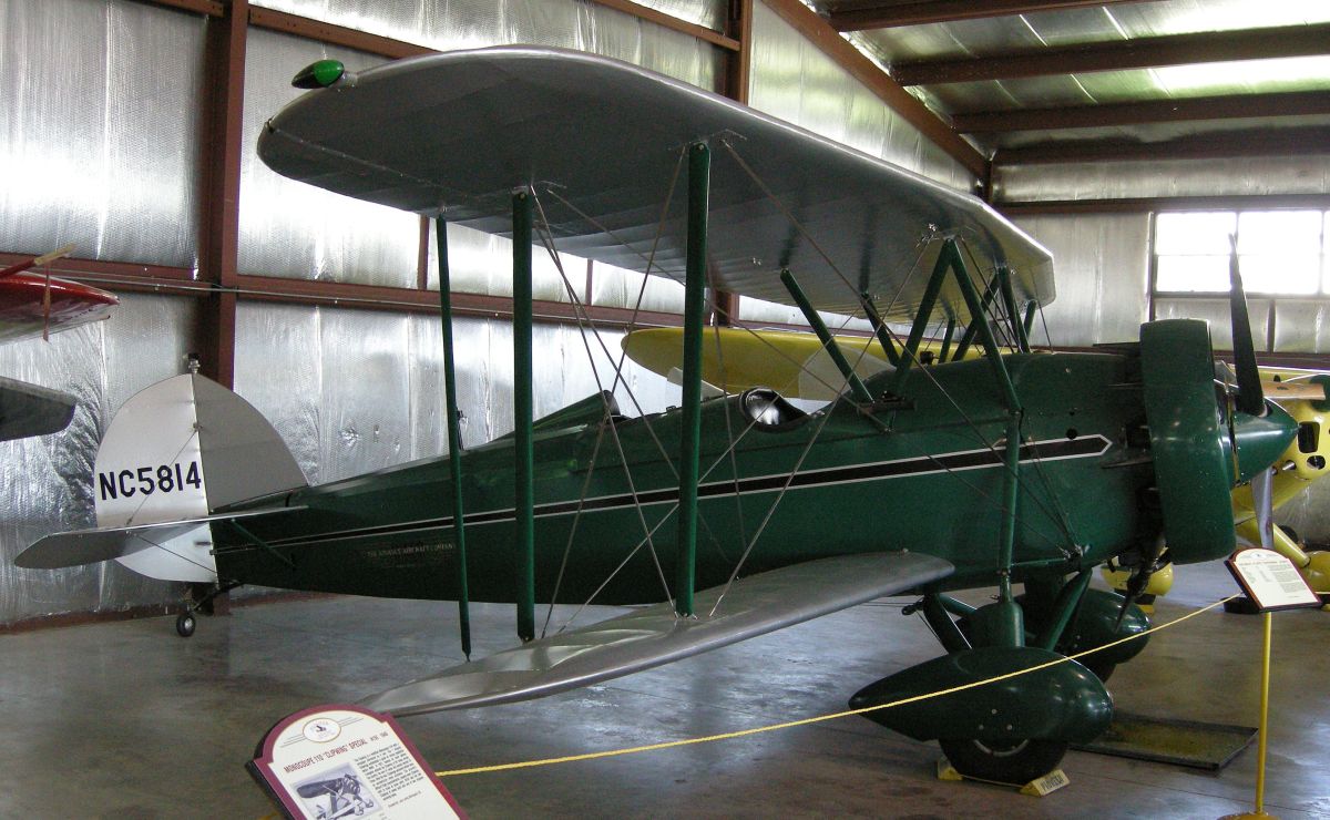 Rod's Aviation Photos: EAA AirVenture 2010, Oshkosh: Pioneer Airport