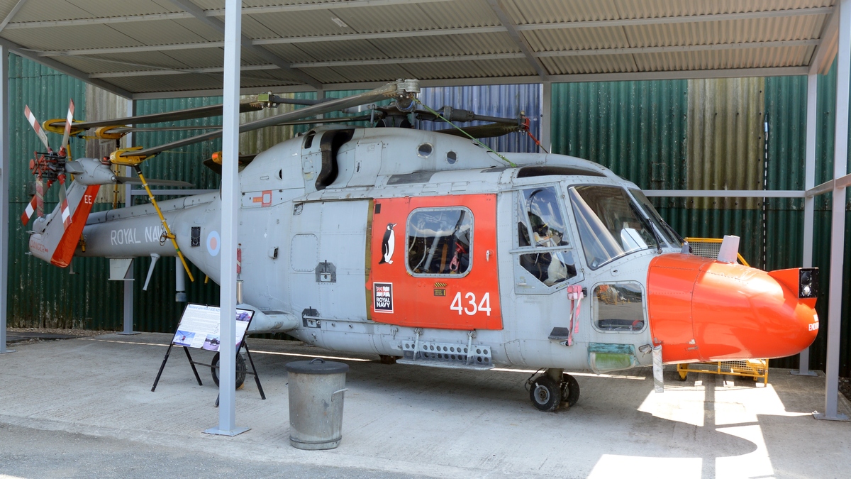 Rod's Aviation Photos: South Yorkshire Aircraft Museum, AeroVenture ...